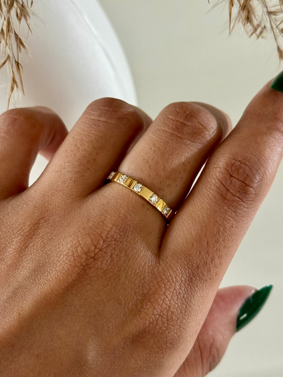 Avia Ring – ILORA